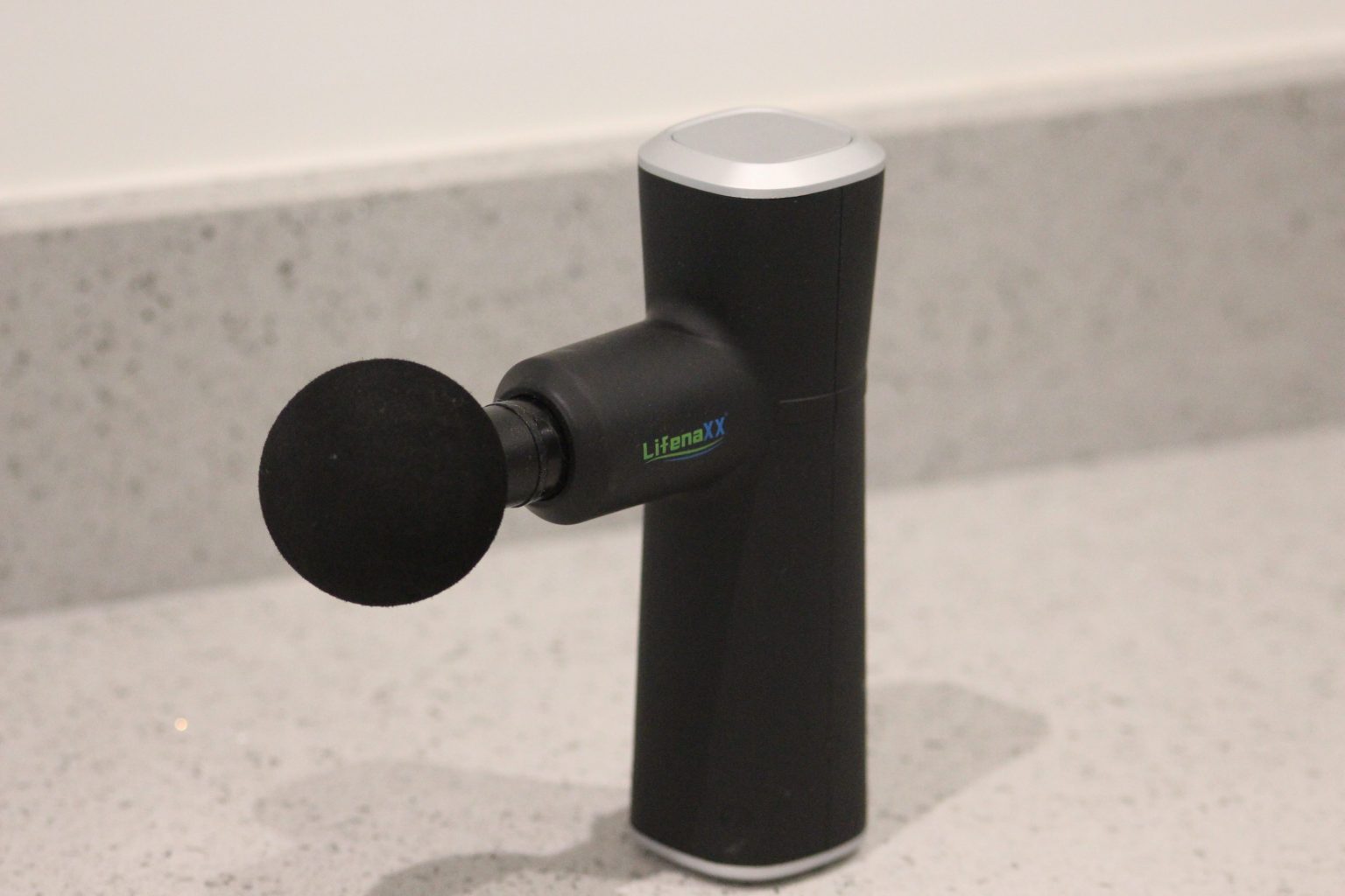 LifenaXX Mini Massage Gun LX-025 Review - What Gadget