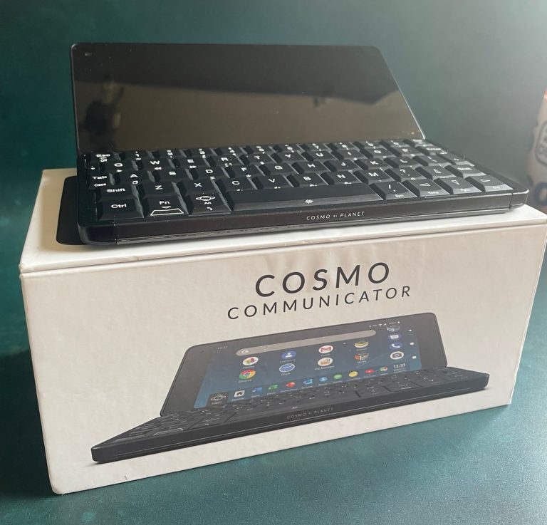Cosmo Communicator Review - A trip down memory lane or a Functional PDA ...
