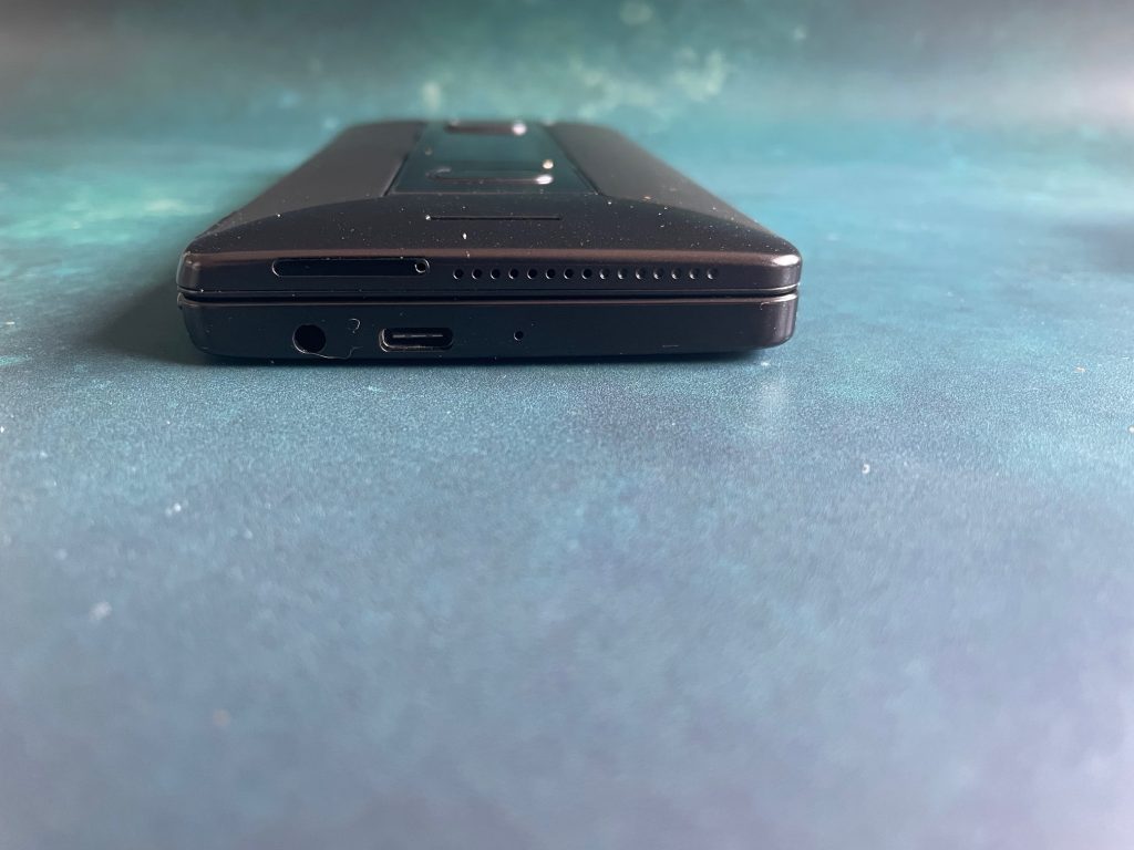 Cosmo Communicator Review - A trip down memory lane or a Functional PDA ...