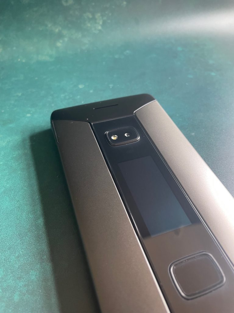 Cosmo Communicator Review - A trip down memory lane or a Functional PDA ...