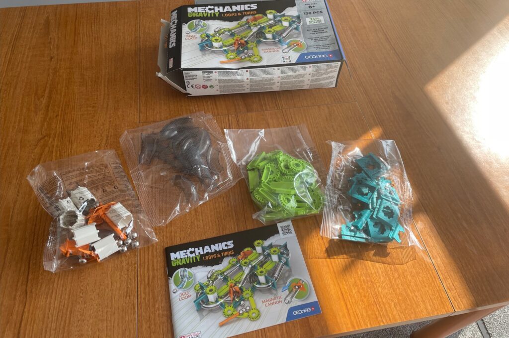 Geomag Mechanics Gravity Loops & Turns Review - What Gadget