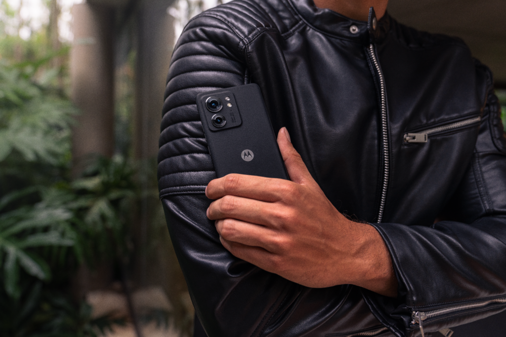 Introducing The Motorola Edge 40 - What Gadget