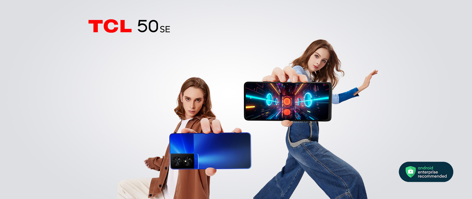 TCL 50 SE Review - What Gadget