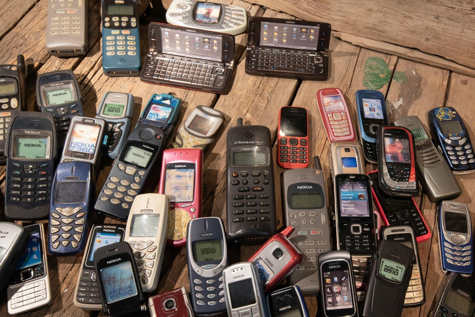 Your Old Mobile Could Be Worth Hundreds – How To Spot If You Have A ...