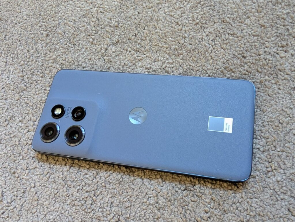 The Moto Edge 50 Neo Review - What Gadget