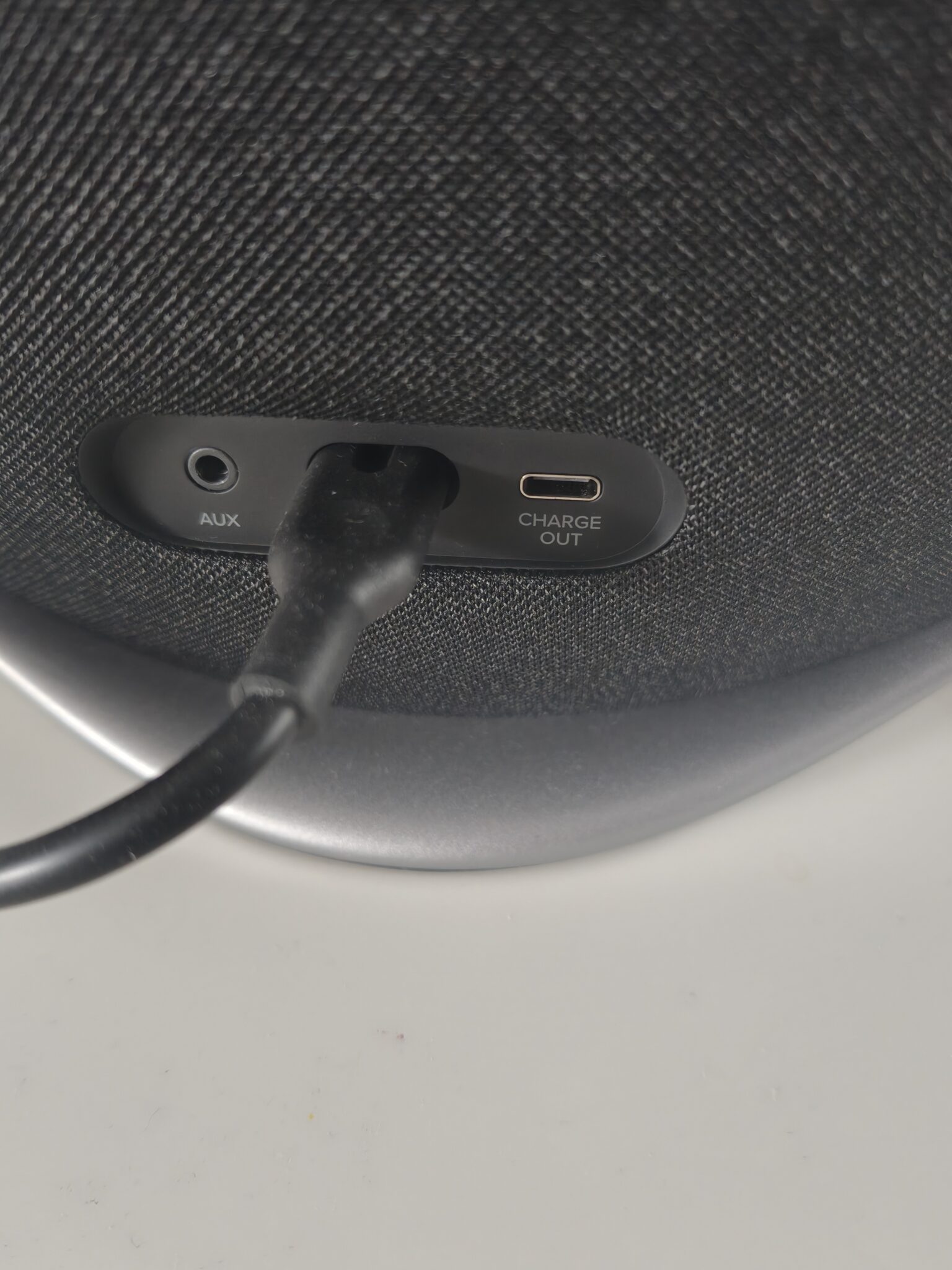Harman Kardon Onyx Studio 9 Review - What Gadget
