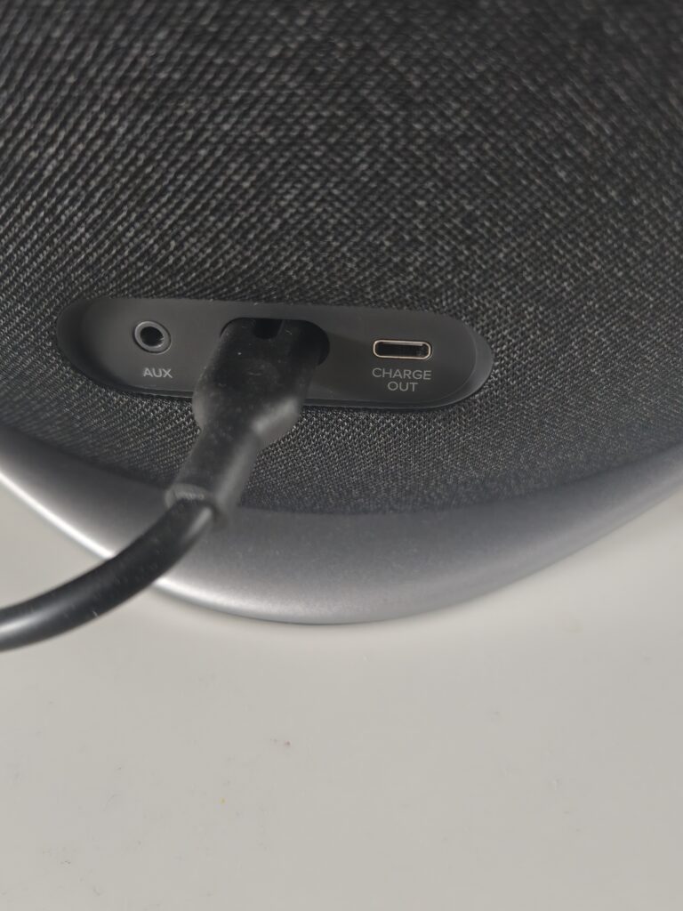 Harman Kardon Onyx Studio 9 Review - What Gadget