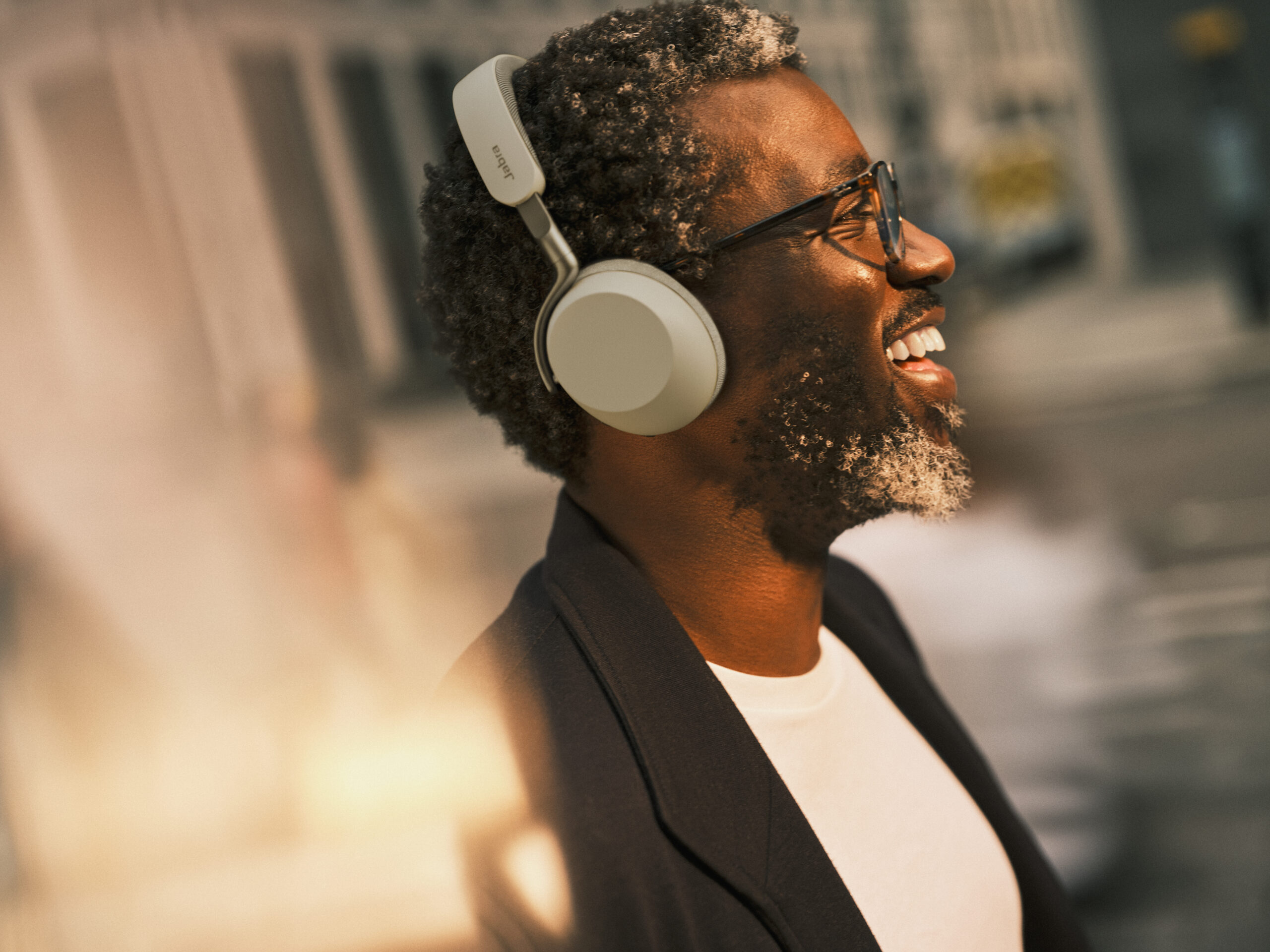 Jabra reinforces headset leadership with new Evolve3 Series ...